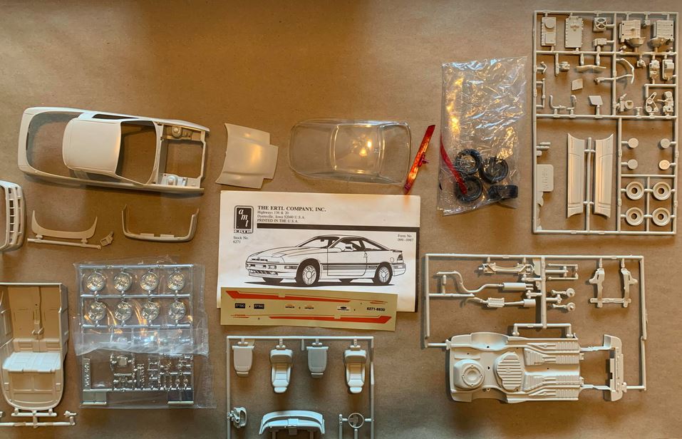 X-RAY: (1989) Ford Probe GT 1/25, AMT | The Model Car Showroom
