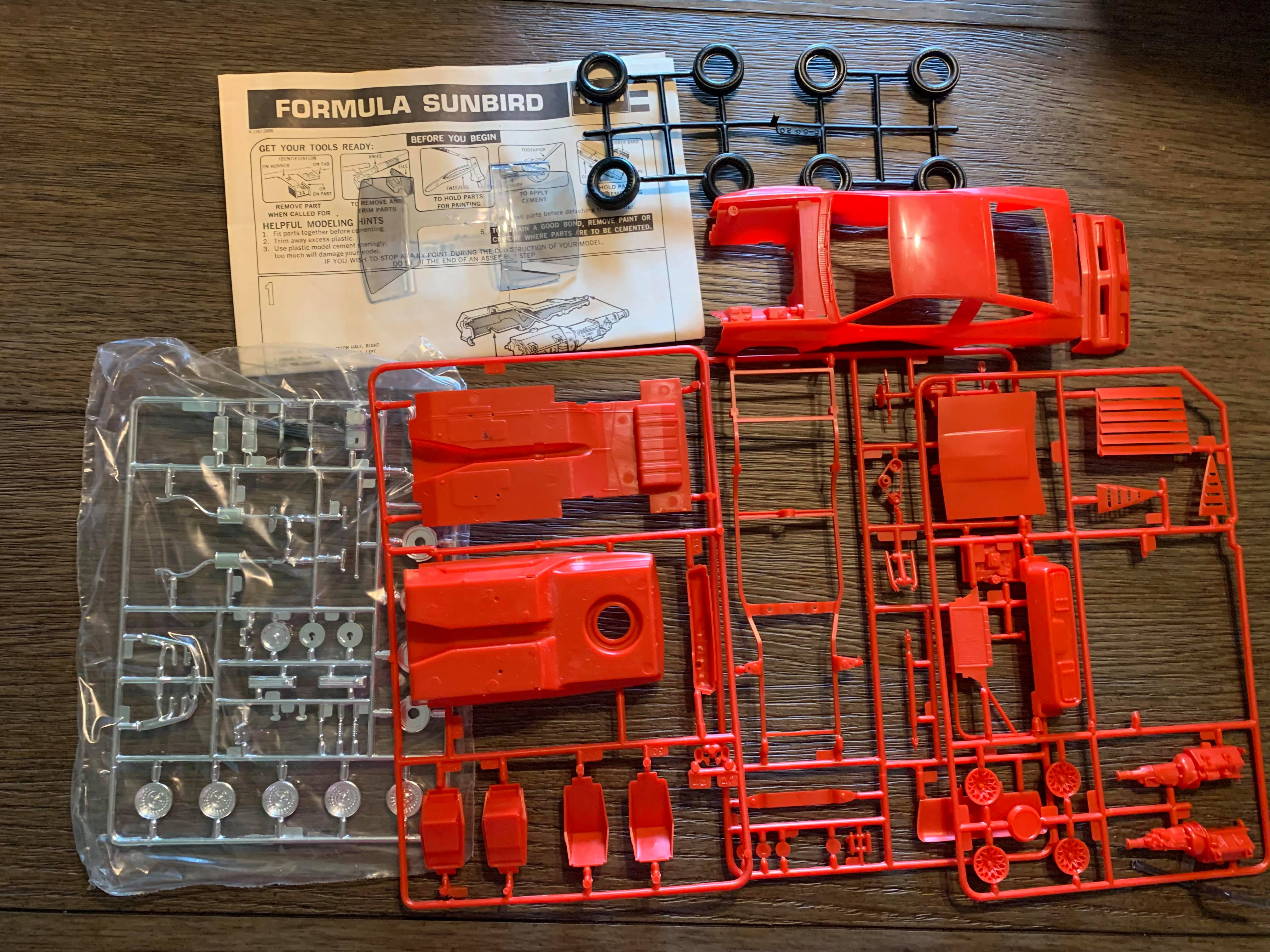 X-RAY: (Pontiac) Formula Sunbird 1/25, Revell | The Model Car Showroom